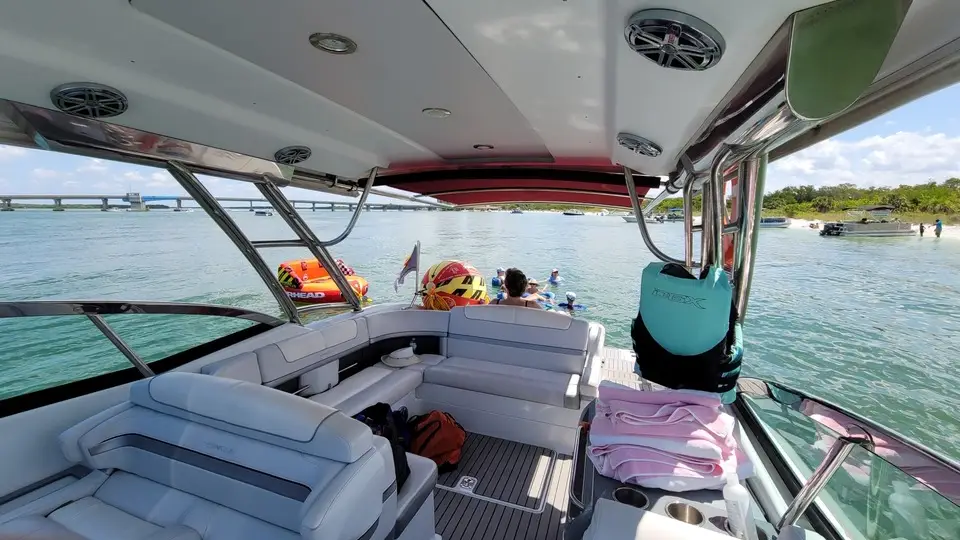 Rent this 38' Formula on Anchor