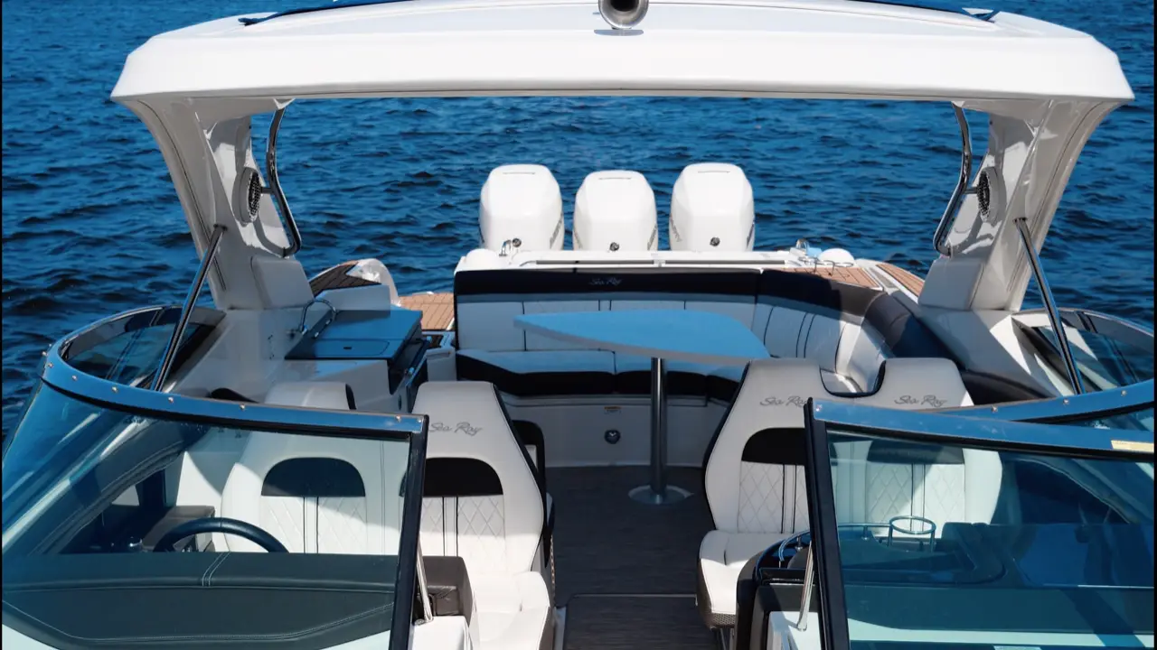 Rent this 35' Sea Ray on Anchor